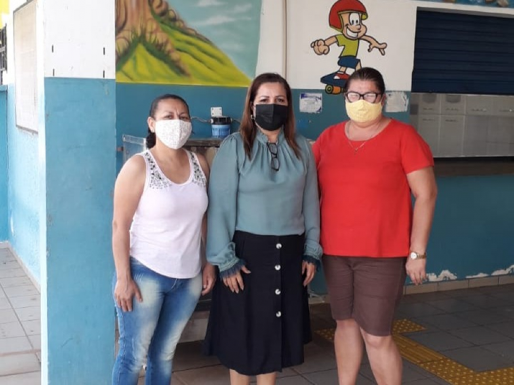 Prefeita Rute Almeida visita escola EMEF em Caiuá - Integração Regional